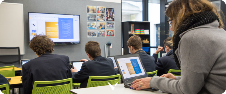 What Types of Technology Can Be Used In the Classroom? - Vivi